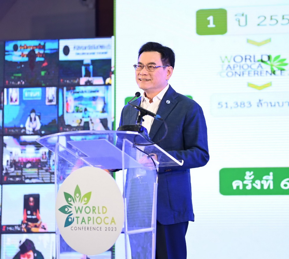 นายจุรินทร์ ลักษณวิศิษฏ์ รองนายกรัฐมนตรีและรัฐมนตรีว่าการกระทรวงพาณิชย์ เป็นประธานเปิดงานประชุม ...